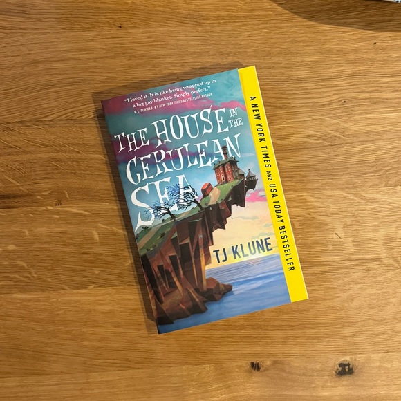 TJ Klune | Other | Tj Klune Ny Bestseller Fantasy The House In The ...